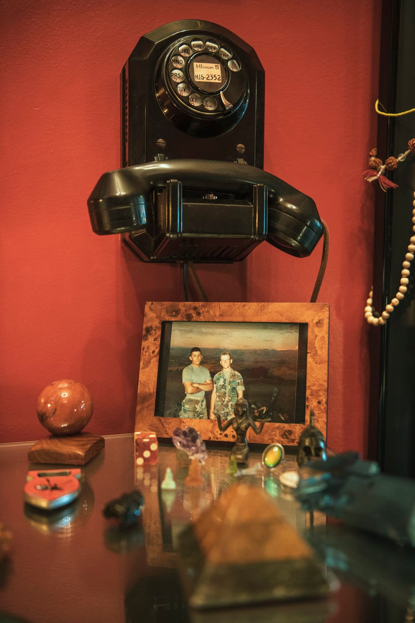 Celebrity Piercer Brian Keith Thompson: 'There Are a Billion Different ...